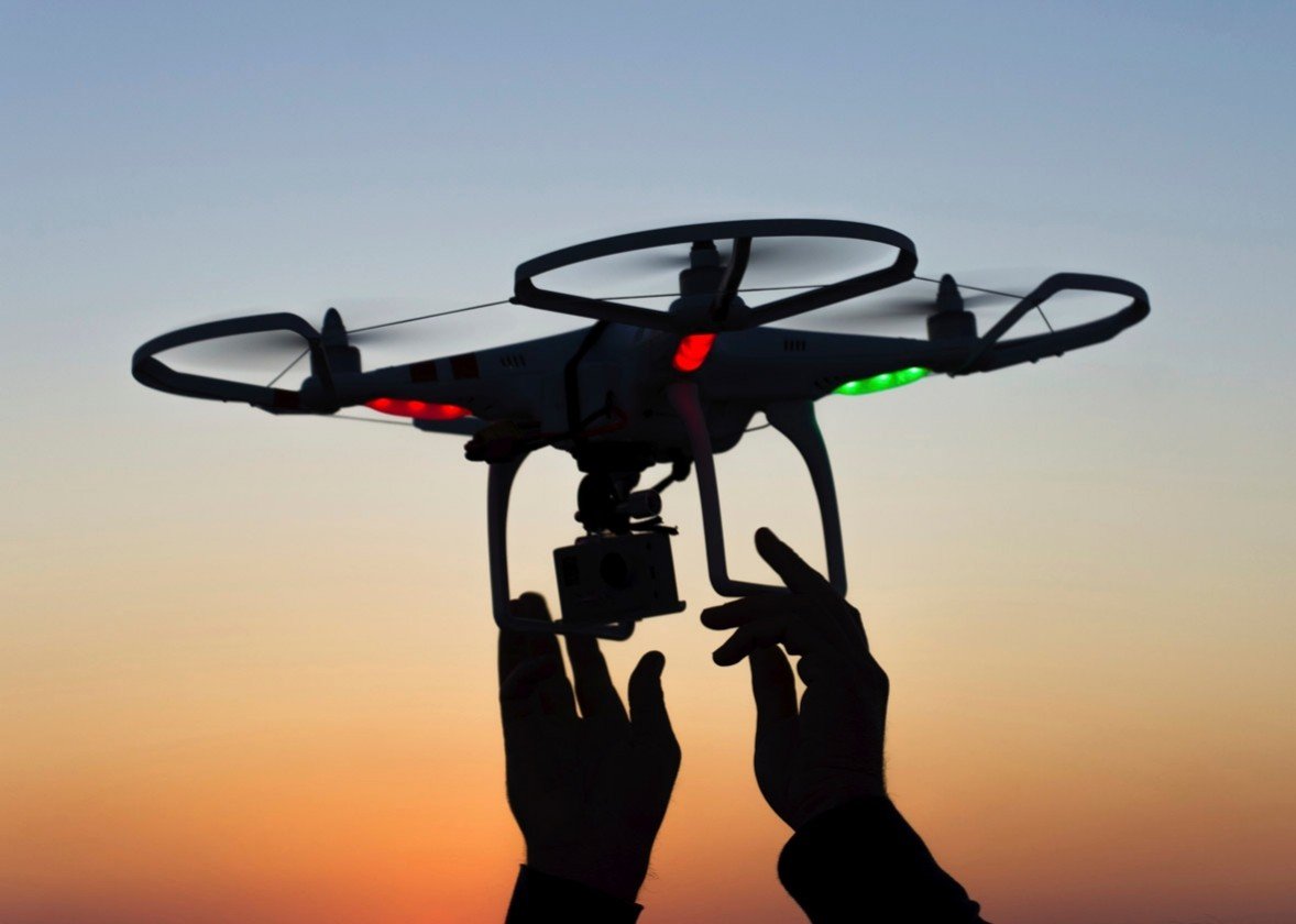 Drones y publicidad: la tecnología que llegó para quedarse - Dossierweb
